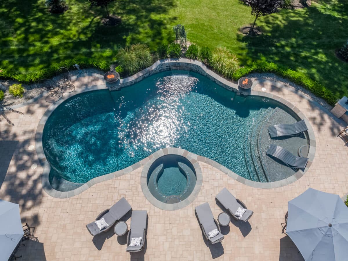 Free Form Pool Designs - Swim-Mor Pools and Spas