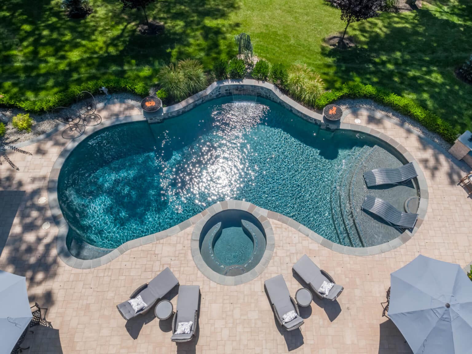 Free Form Pool Designs - Swim-Mor Pools and Spas