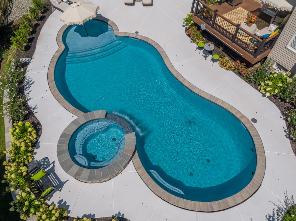 Free Form Pool Designs - Swim-Mor Pools and Spas